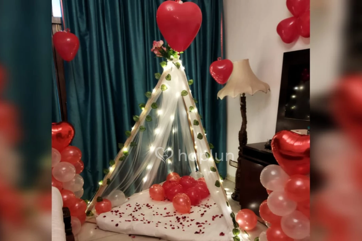 Romantic Canopy Decoration For Birthday And Anniversaries Surprise